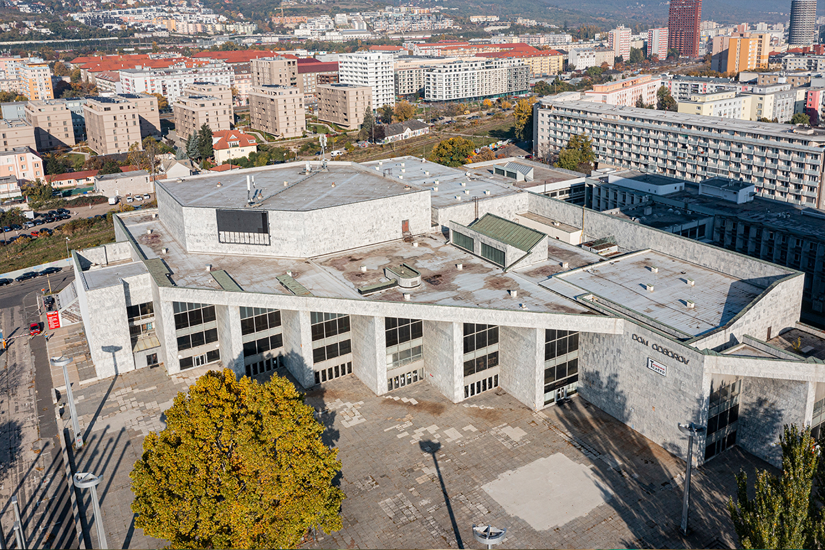 Spolok architektov Slovenska nesúhlasí so zbúraním budovy Istropolisu ...