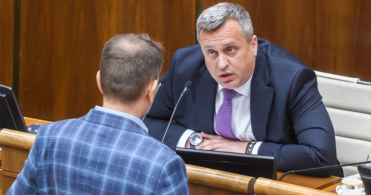 Andrej Danko a Igor Matovič mali vulgárnu výmenu názorov - Emefka.sk