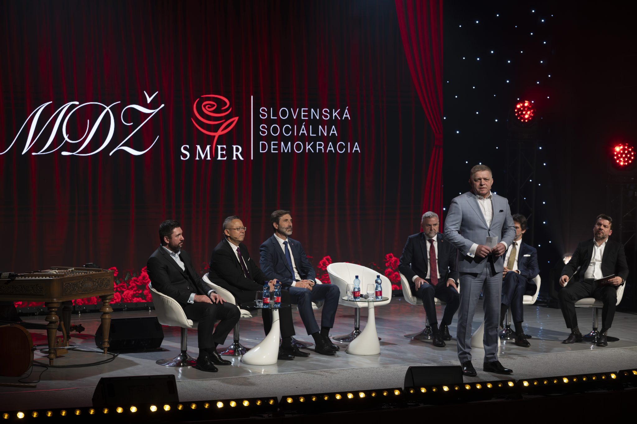 Pavel Bruchala ostro naložil politikom Smeru a ich oslavám MDŽ - Emefka.sk