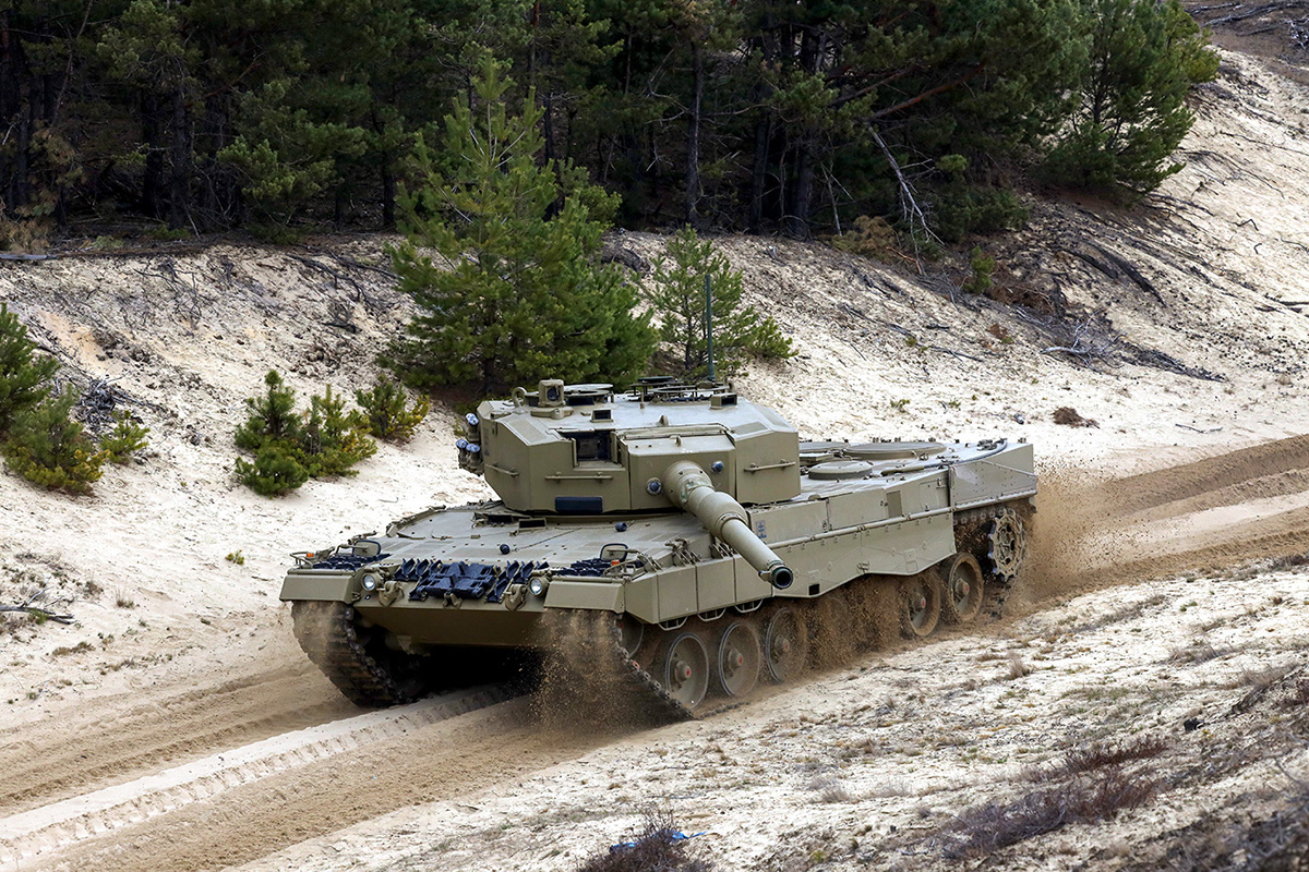 Druhý z 15 tankov Leopard by malo Nemecko dodať v apríli - EMEFKA