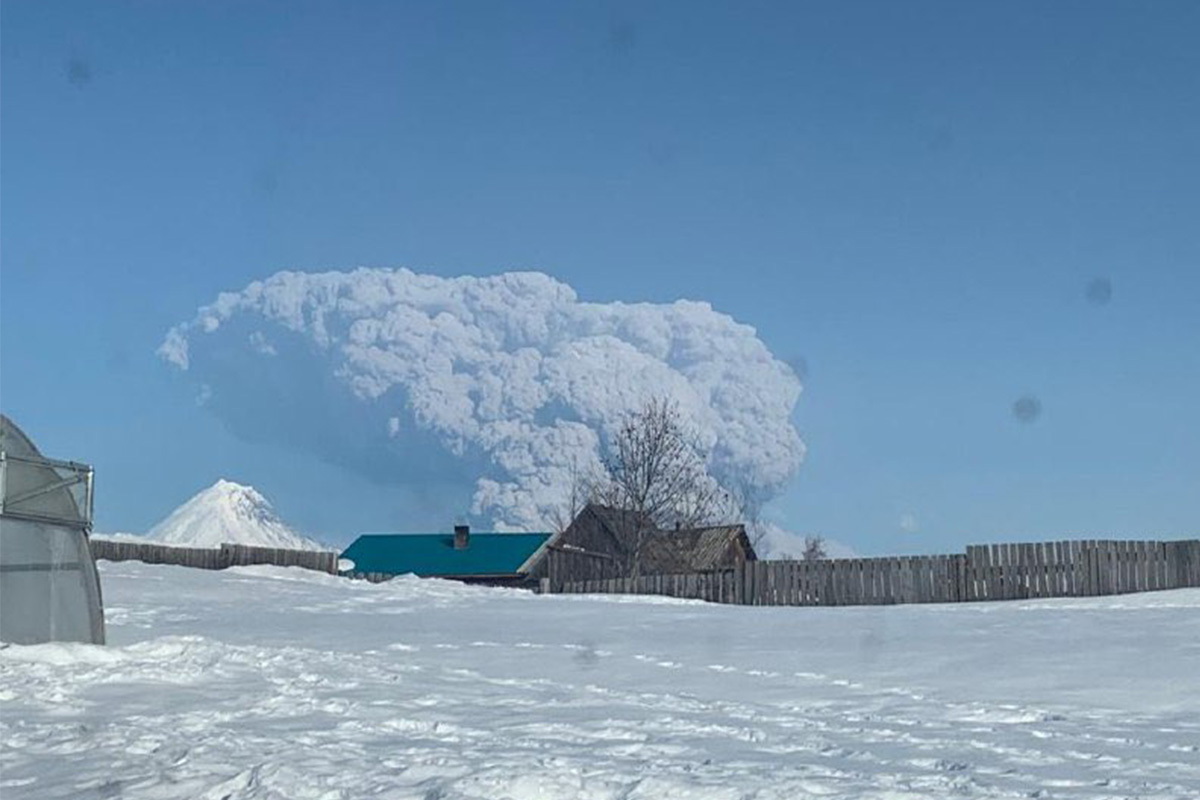 Na Kamčatke vybuchla sopka, môže ohroziť leteckú dopravu - EMEFKA