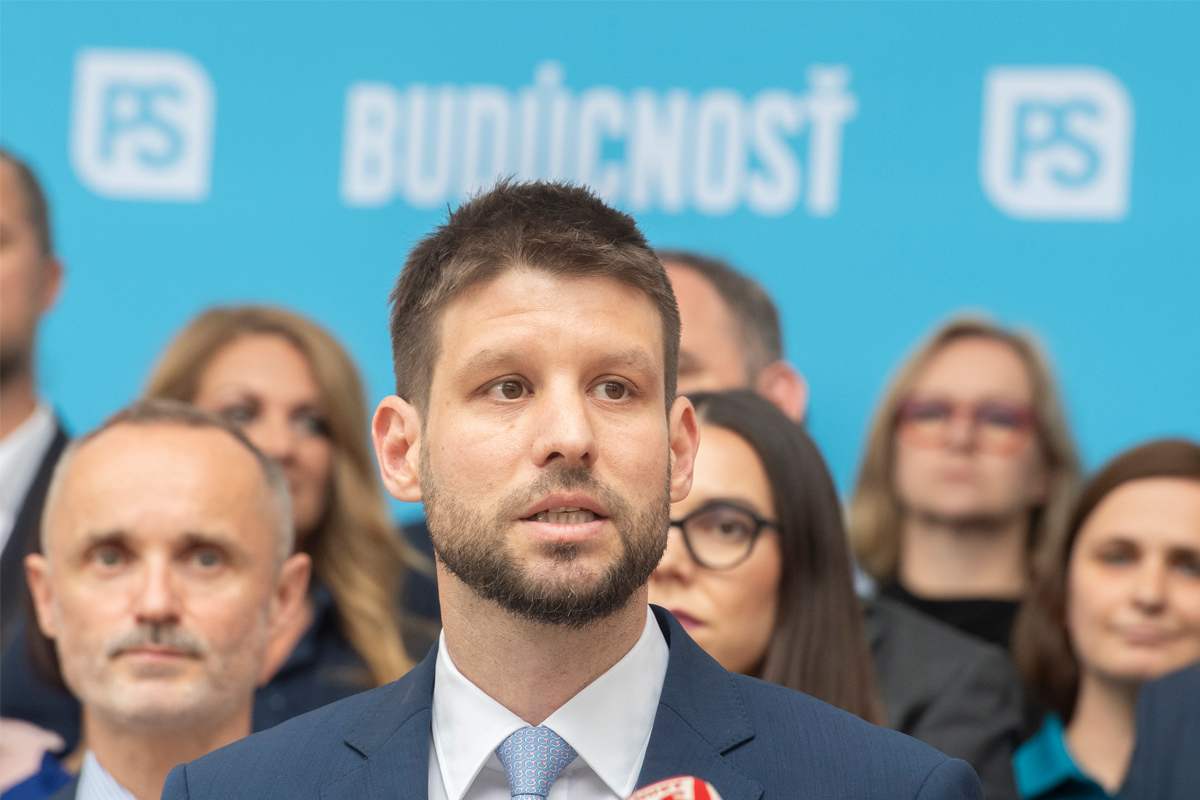 Šimečka vyzval Fica na diskusný duel - EMEFKA